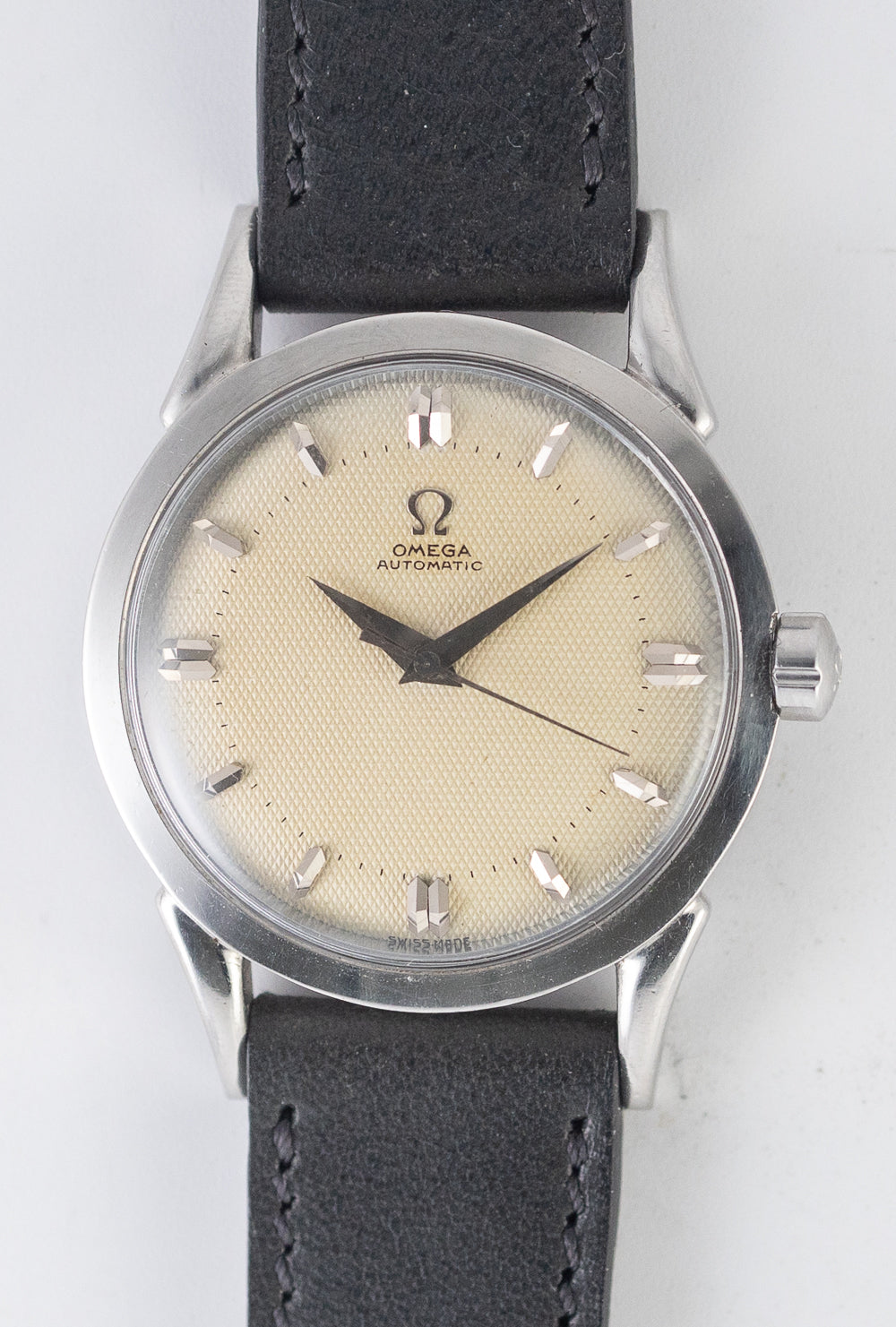 OMEGA Ref.2597-1 Bumper – TIMEANAGRAM